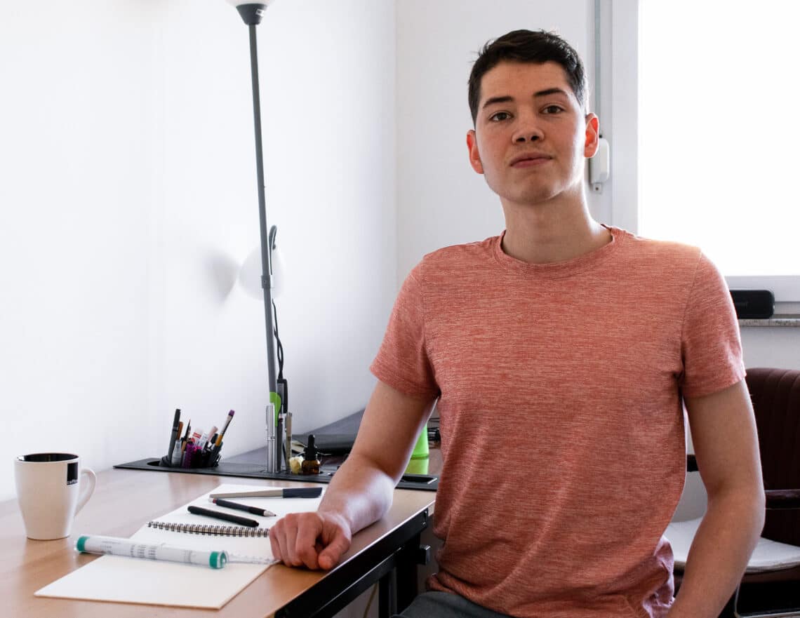 About | Lettering Daily