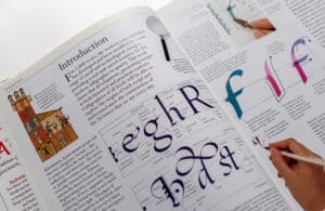 10 BEST Calligraphy Books For Beginners (2023) | Lettering Daily