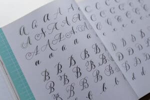 10 BEST Calligraphy Books For Beginners (2023) | Lettering Daily