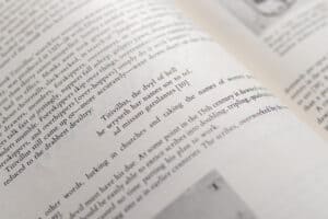 10 BEST Calligraphy Books For Beginners (2023) | Lettering Daily