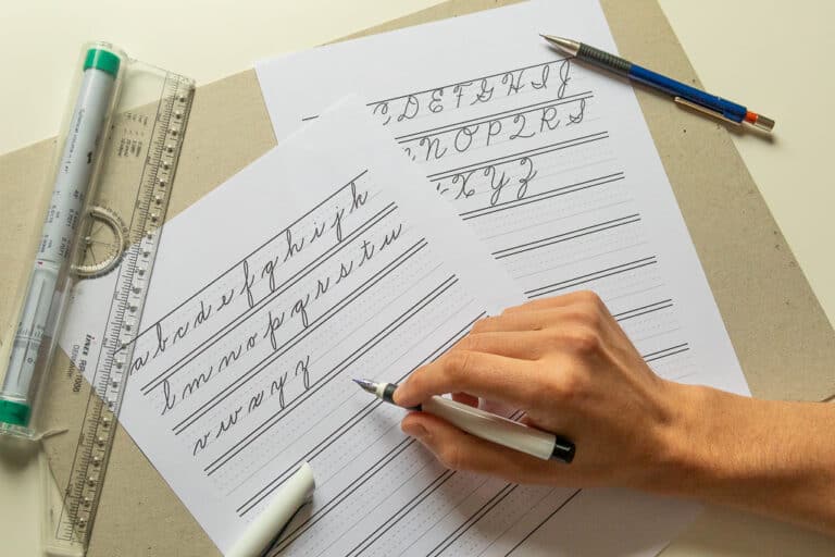 How To Improve Your Handwriting (+FREE Worksheets) | Lettering Daily