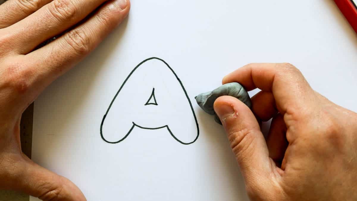 How To Draw Bubble Letters - Step By Step Tutorial (2023) | Lettering Daily